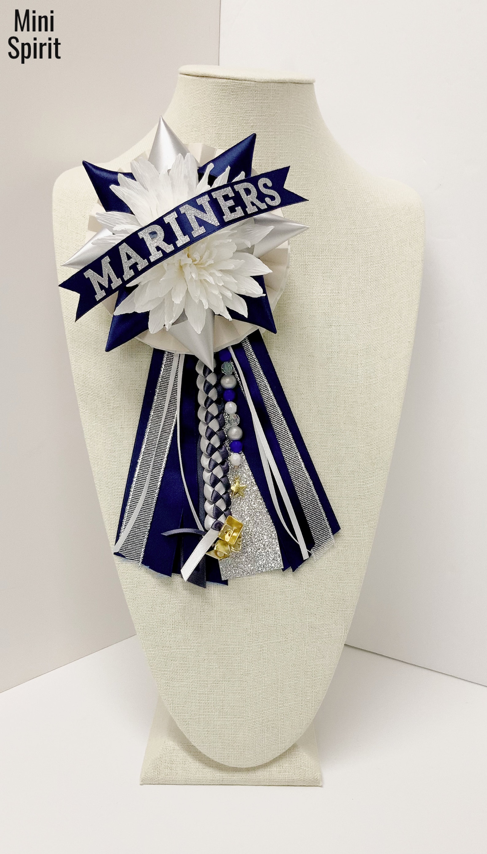 Custom School Spirit Mum Pin – Homecoming Corsage - Etsy