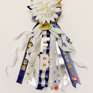 Custom School Spirit Mum Pin – Homecoming Corsage - Etsy