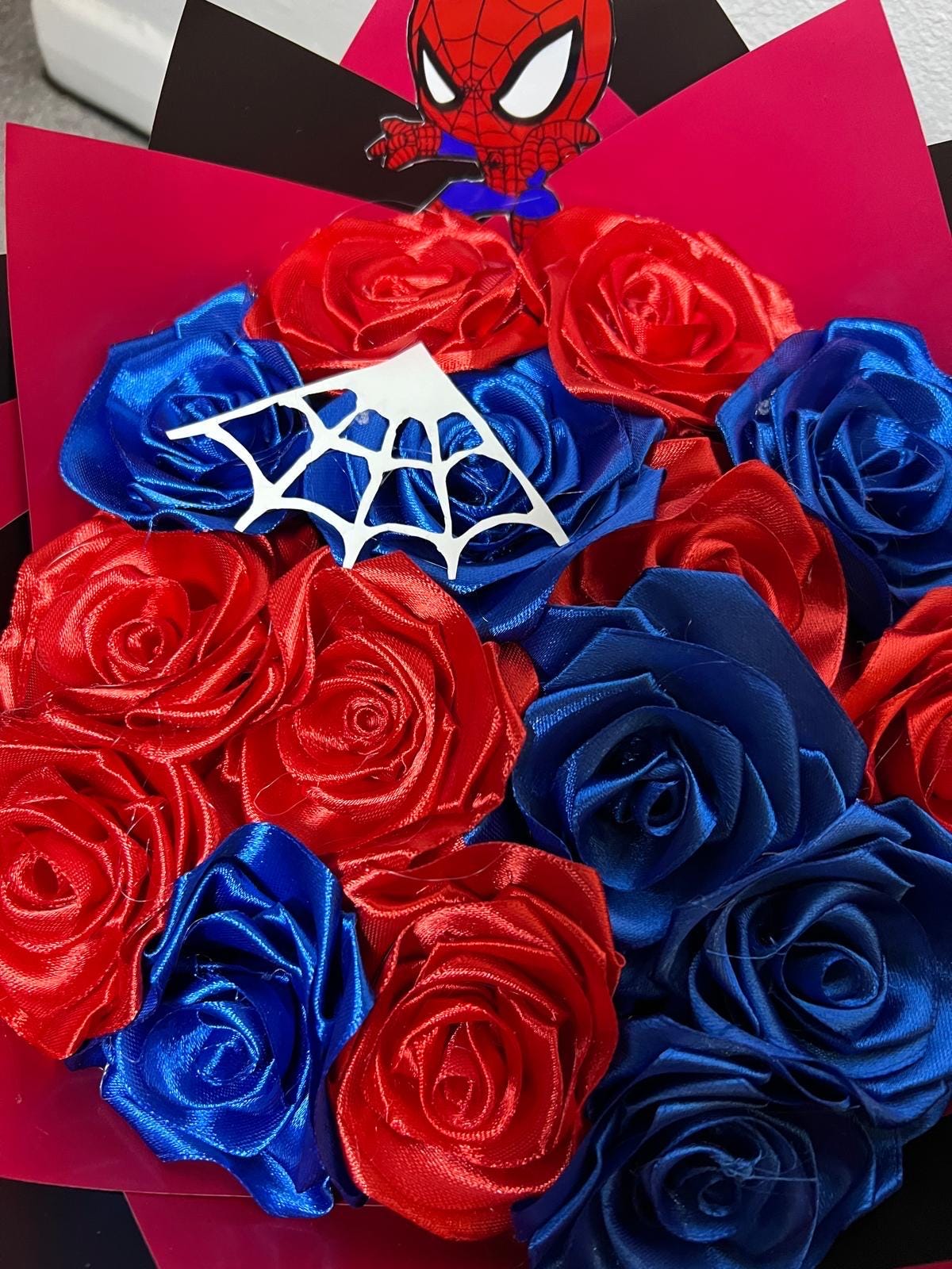 Eternal Rose Bouquet - Spider-man - Etsy