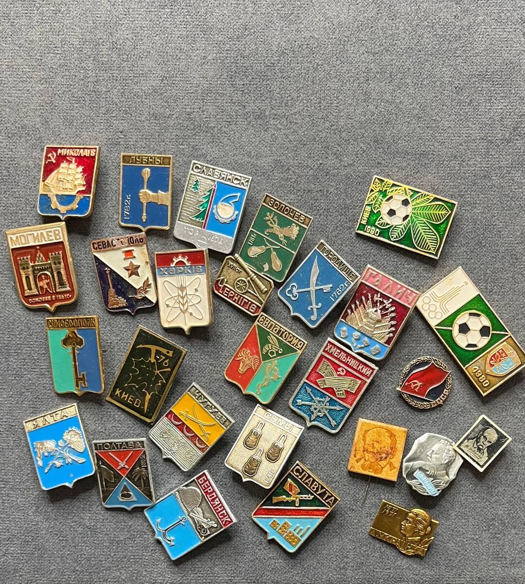 Soviet Vintage Badges With Lenin, USSR Patriotic Pins, Soviet Era ...