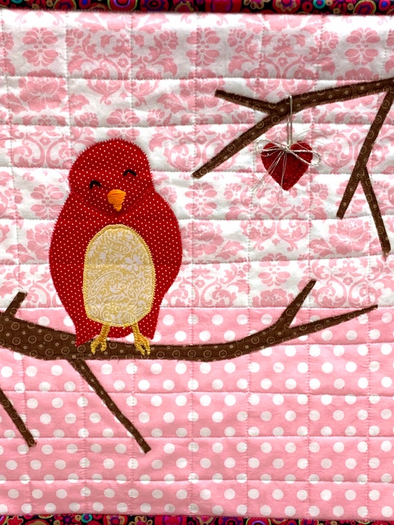 Red Bird Wall Quilt red Bird is Happy in Redpink - Etsy
