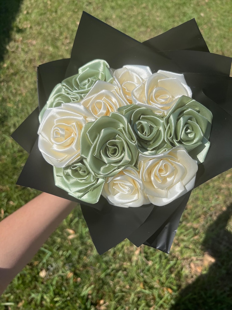 Sage Green & Cream Ribbon Bouquet | 12 Count| Green Ramo| Ramo Buchon ...