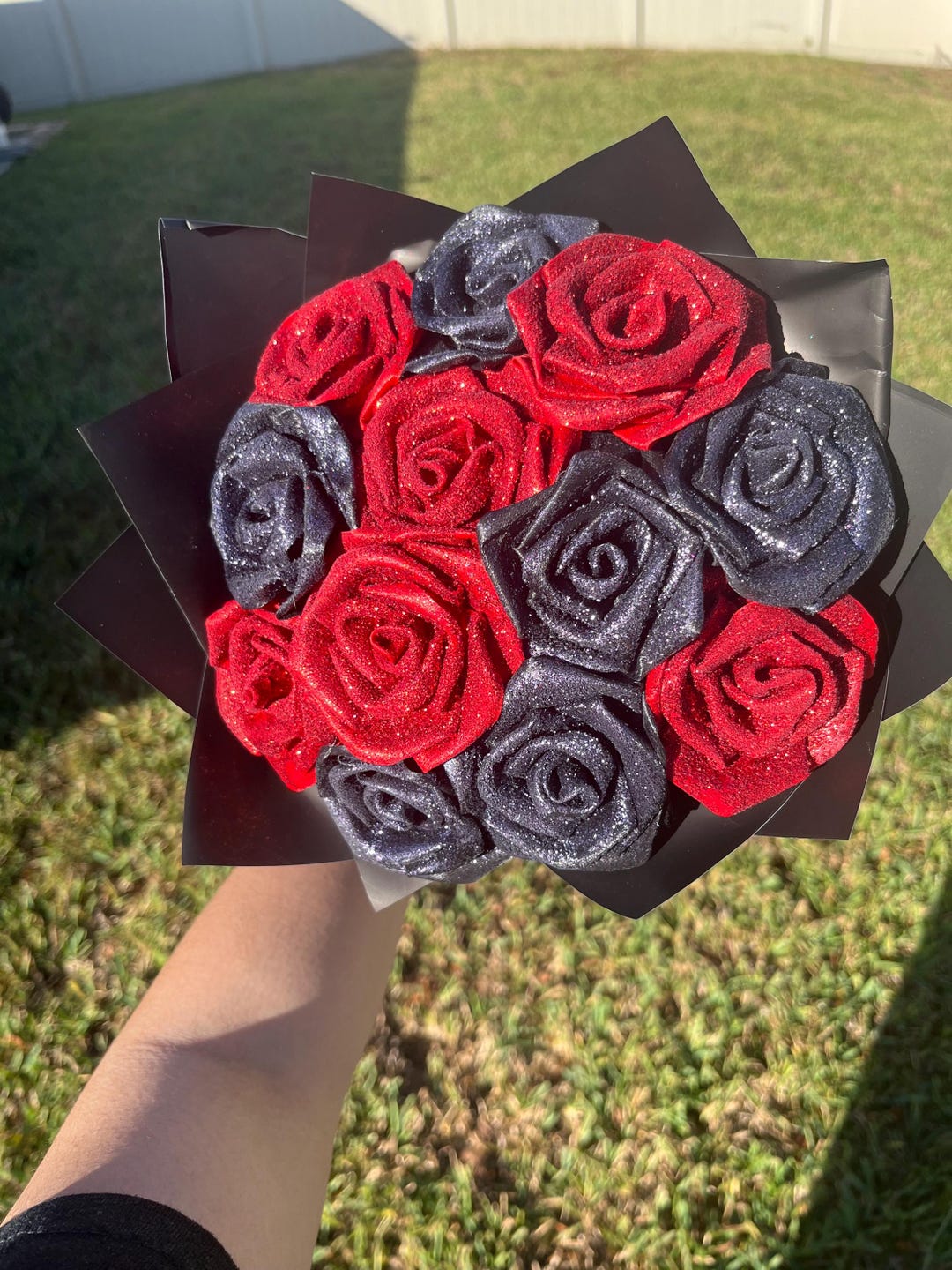 Red and Black Glitter Rose Bouquet 12 Count | Glitter Eternal Roses| Red and Black Ramo| Glitter ...