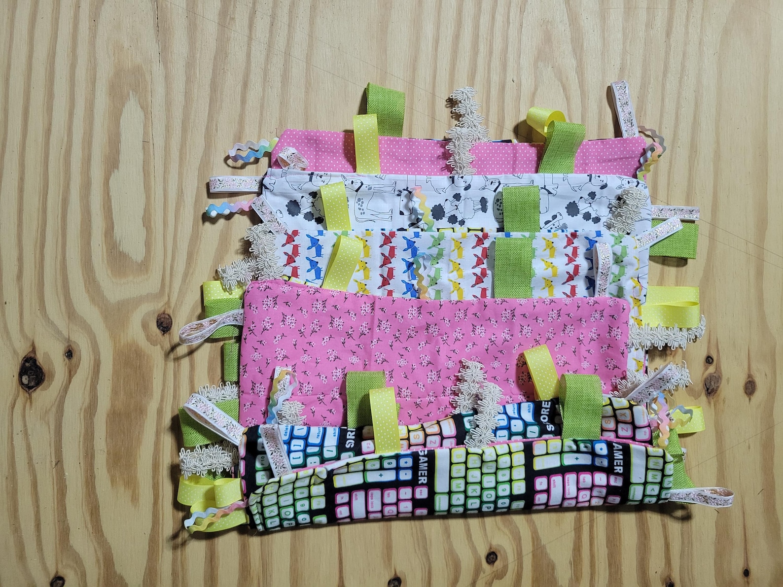 Soft Baby Sensory Tag Blanket - Etsy