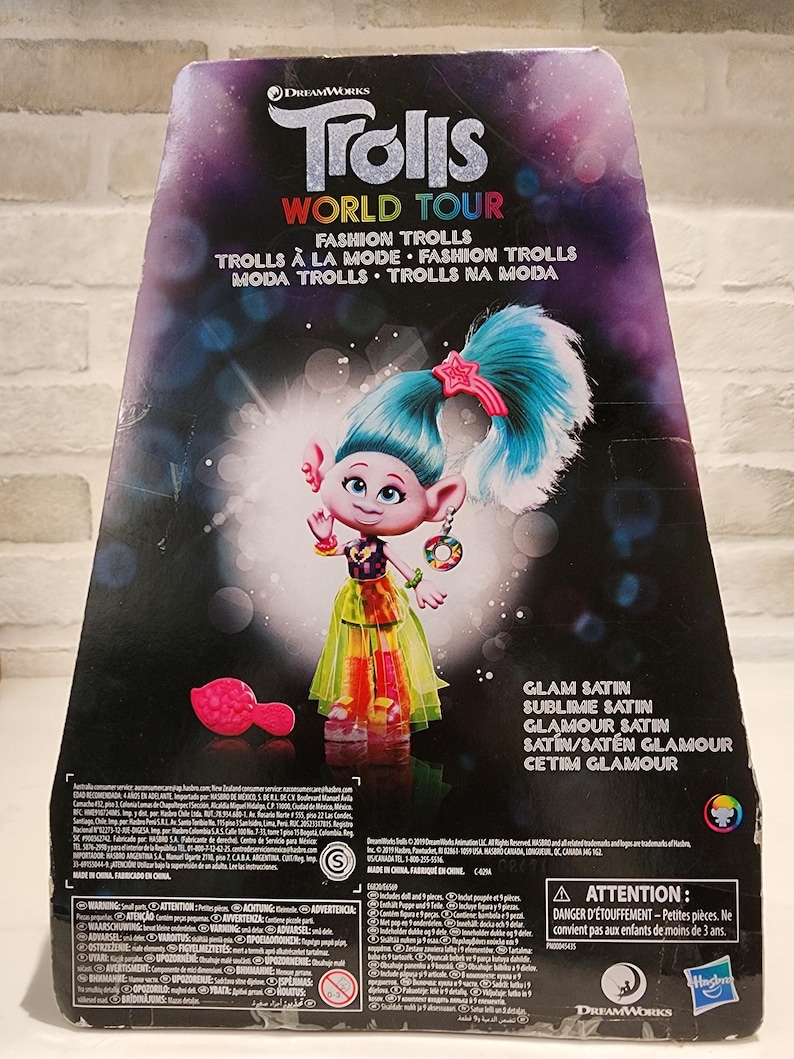 Dreamworks Trolls World Tour Glam Poppy Fashion Doll With Accessories ...
