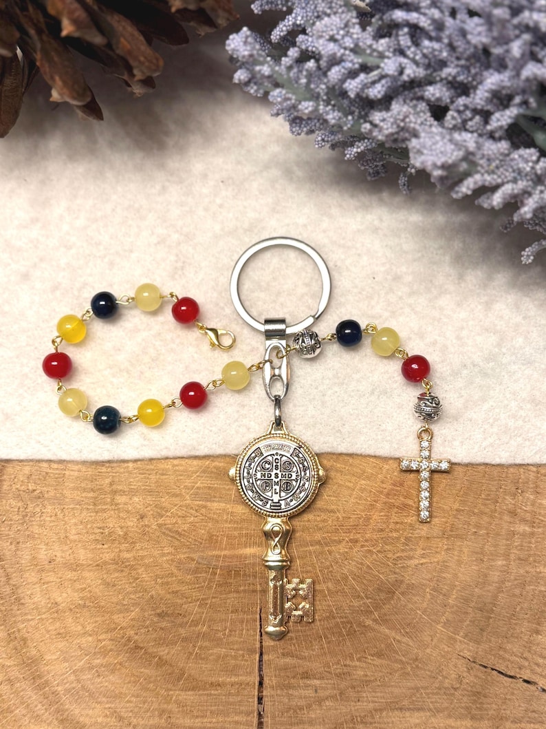 Pope Leo XIV Pocket Rosary in the Papal Crest Colors - Etsy