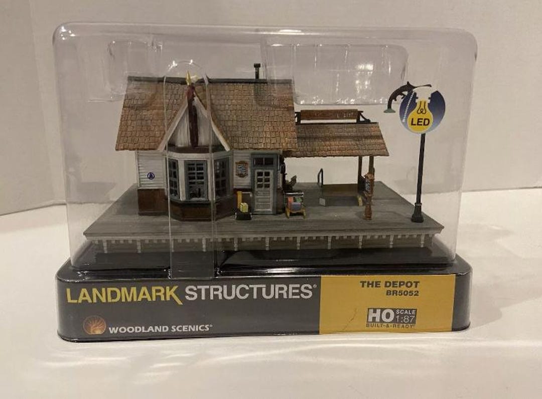 HO Scale Woodland Scenics Landmark Structures the Depot Rare and ...