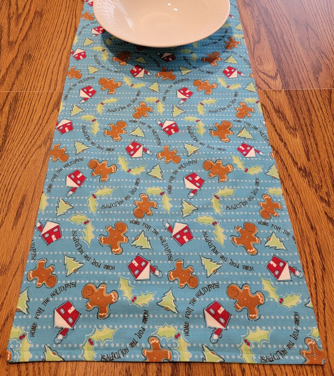 Christmas Table Runner, Gingerbread Men, Home for the Holidays ...