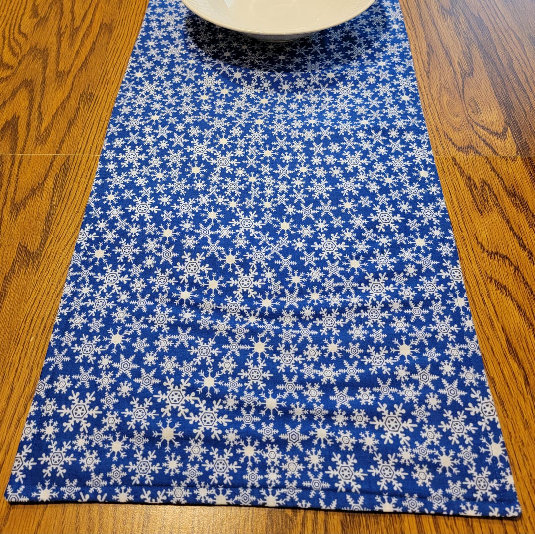 Winter Snowflakes Runner, Snowflakes Decor, Christmas Snowflakes Table Runner, Blue Winter Table ...