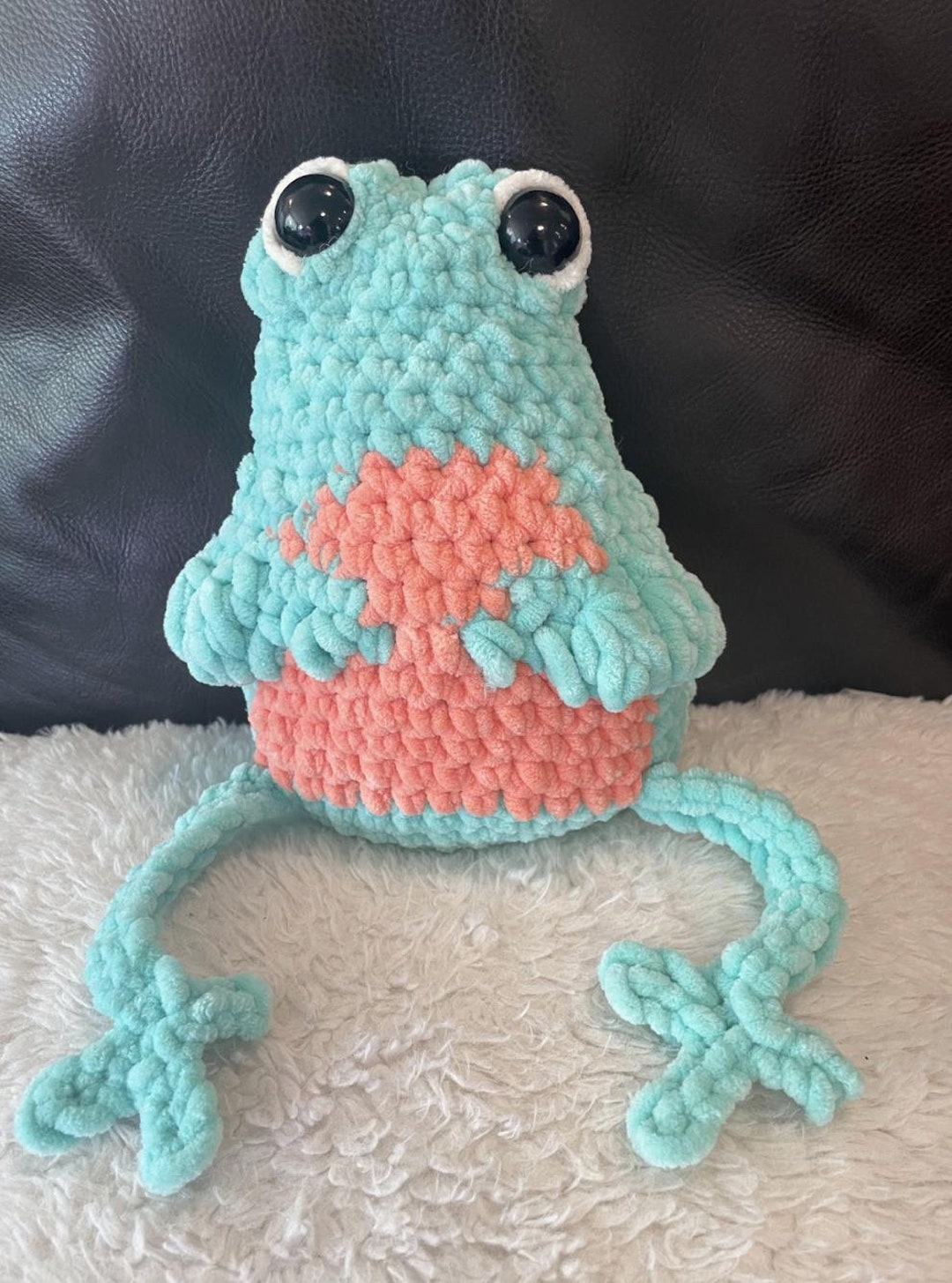 Shy Frog Crochet Pattern PDF - Etsy
