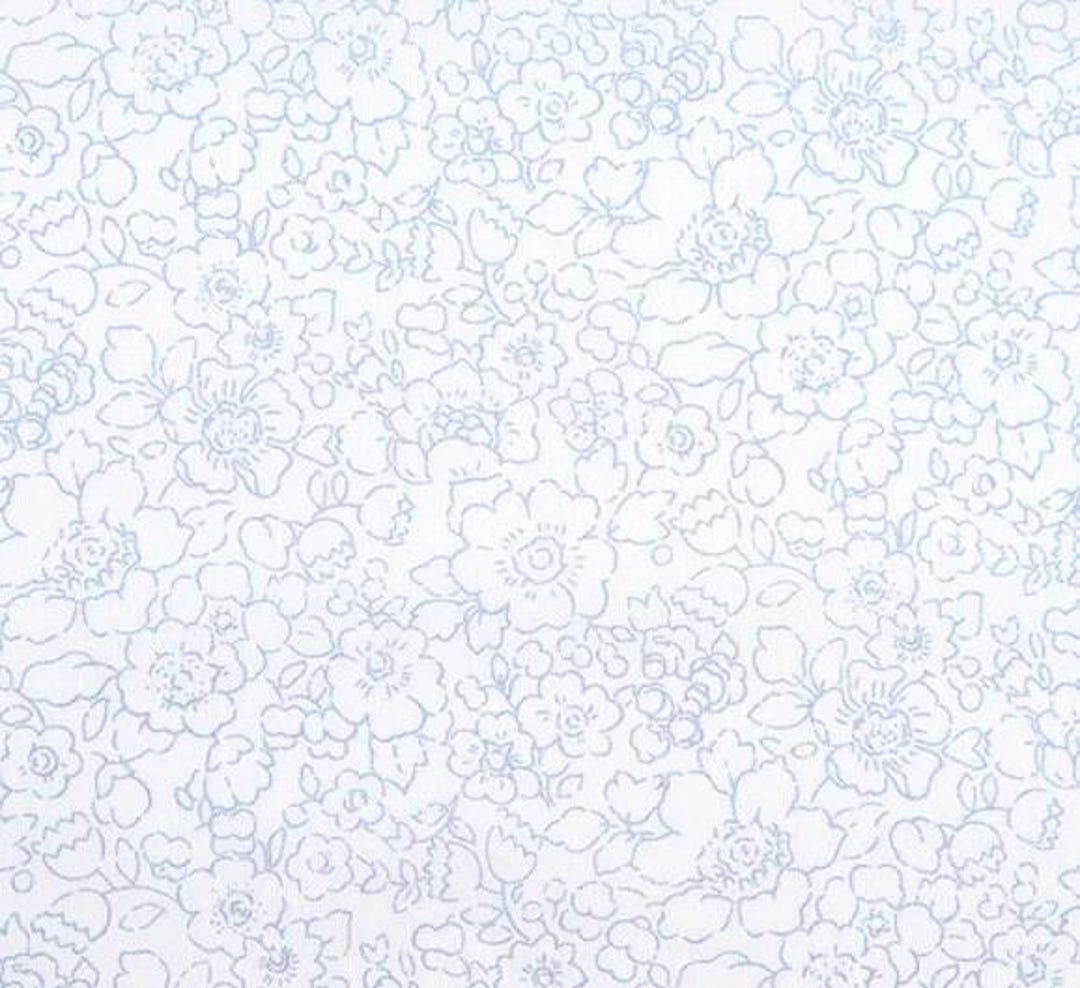 Liberty Christmas - Betsy Boo Pearl J23F - Blue - Fat Quarter - Etsy