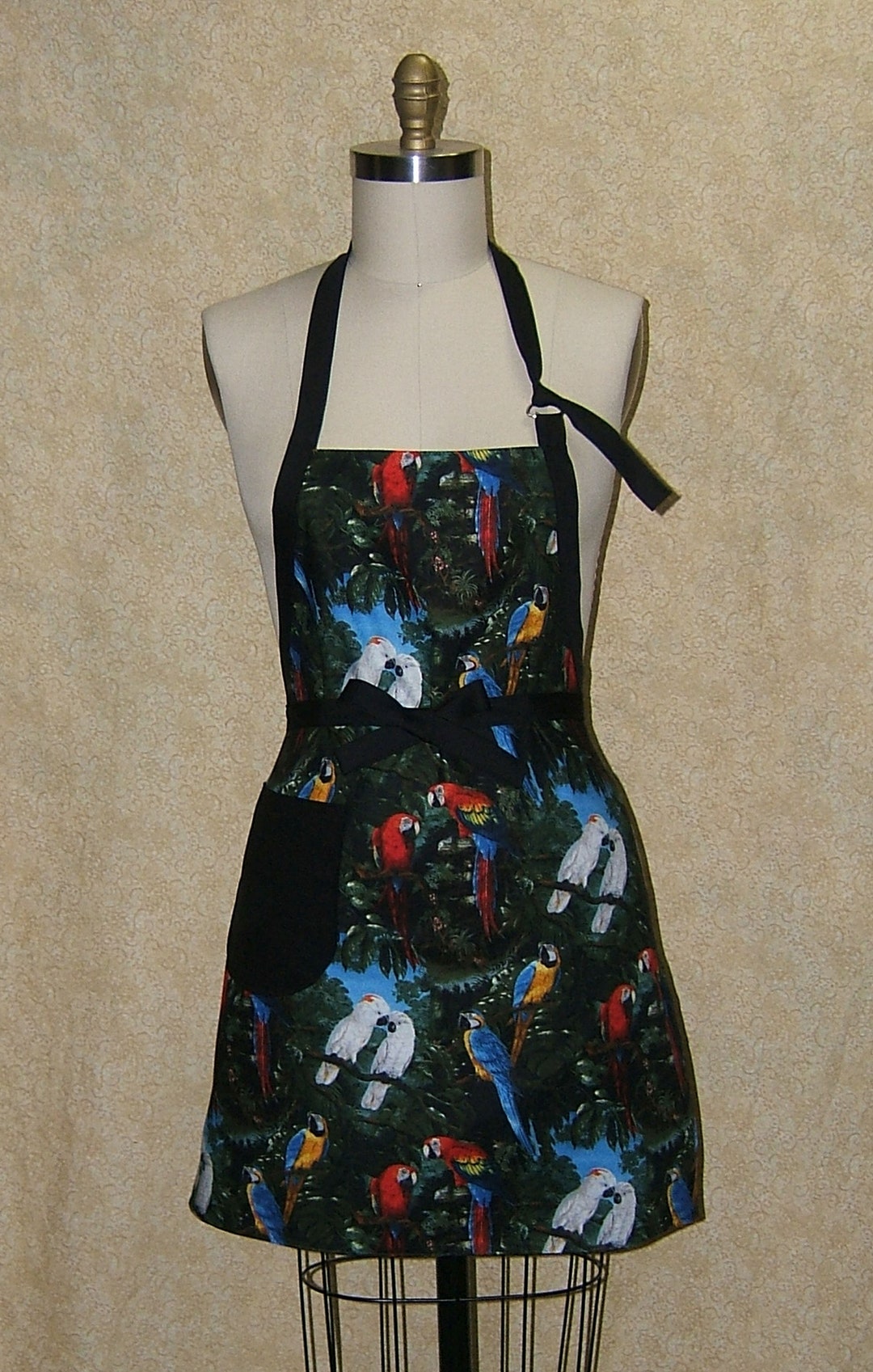 Macaw Chef Apron: Colorful Parrot Print, Adjustable Cotton Kitchen ...