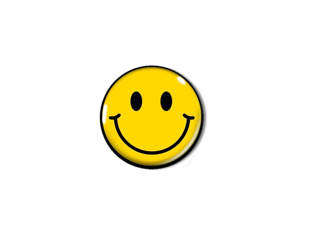 Classic Smiley Face Pin - Pinback Button or Magnet 1 Inch, 1.5 or 2.25 ...