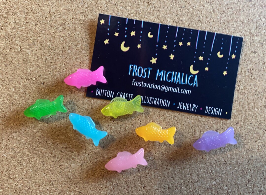 Set of 7 Resin Candy Fish Push Pins, 7 Colors, Office Decor, Novelty ...