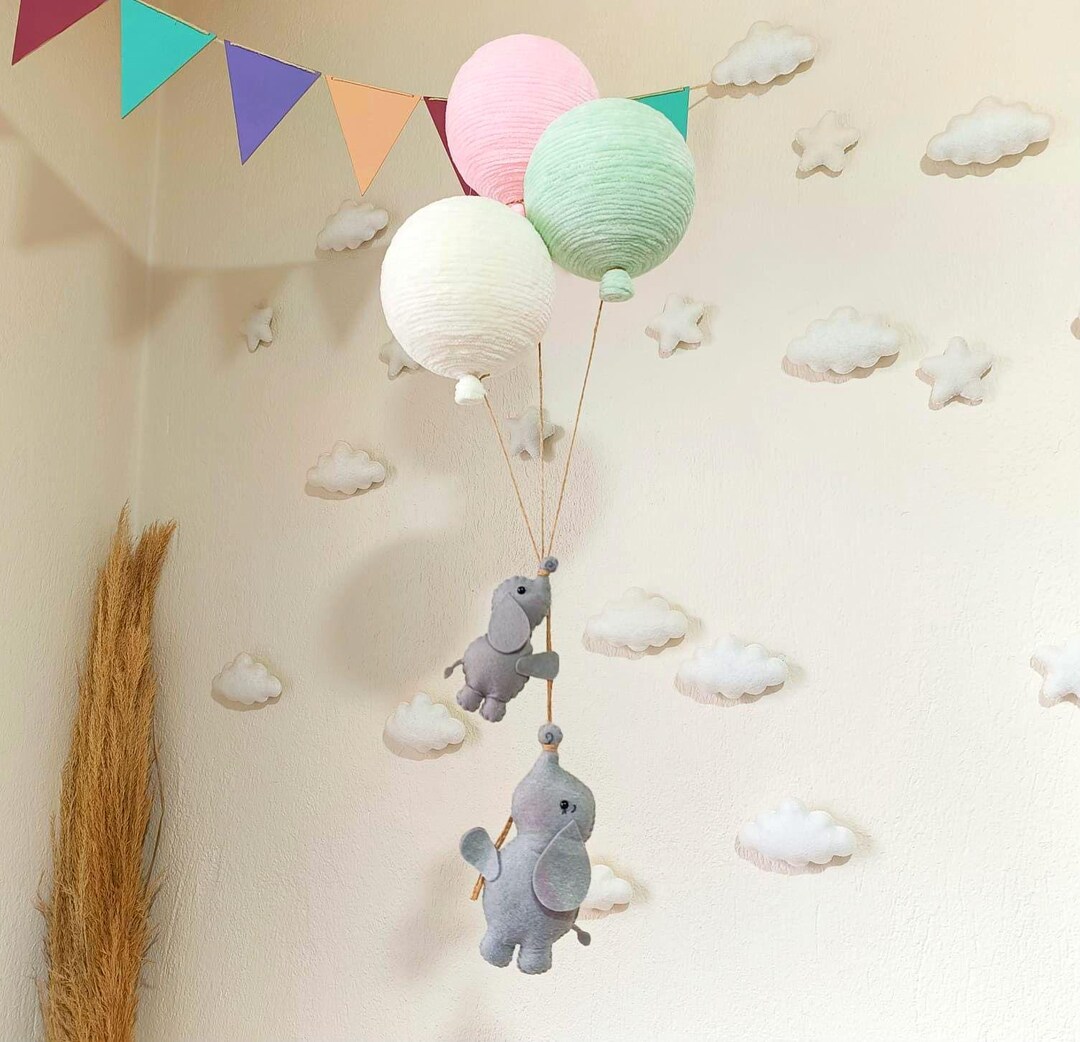 Felt Elephant & Balloon Nursery Mobile: Baby Room Decor - Etsy