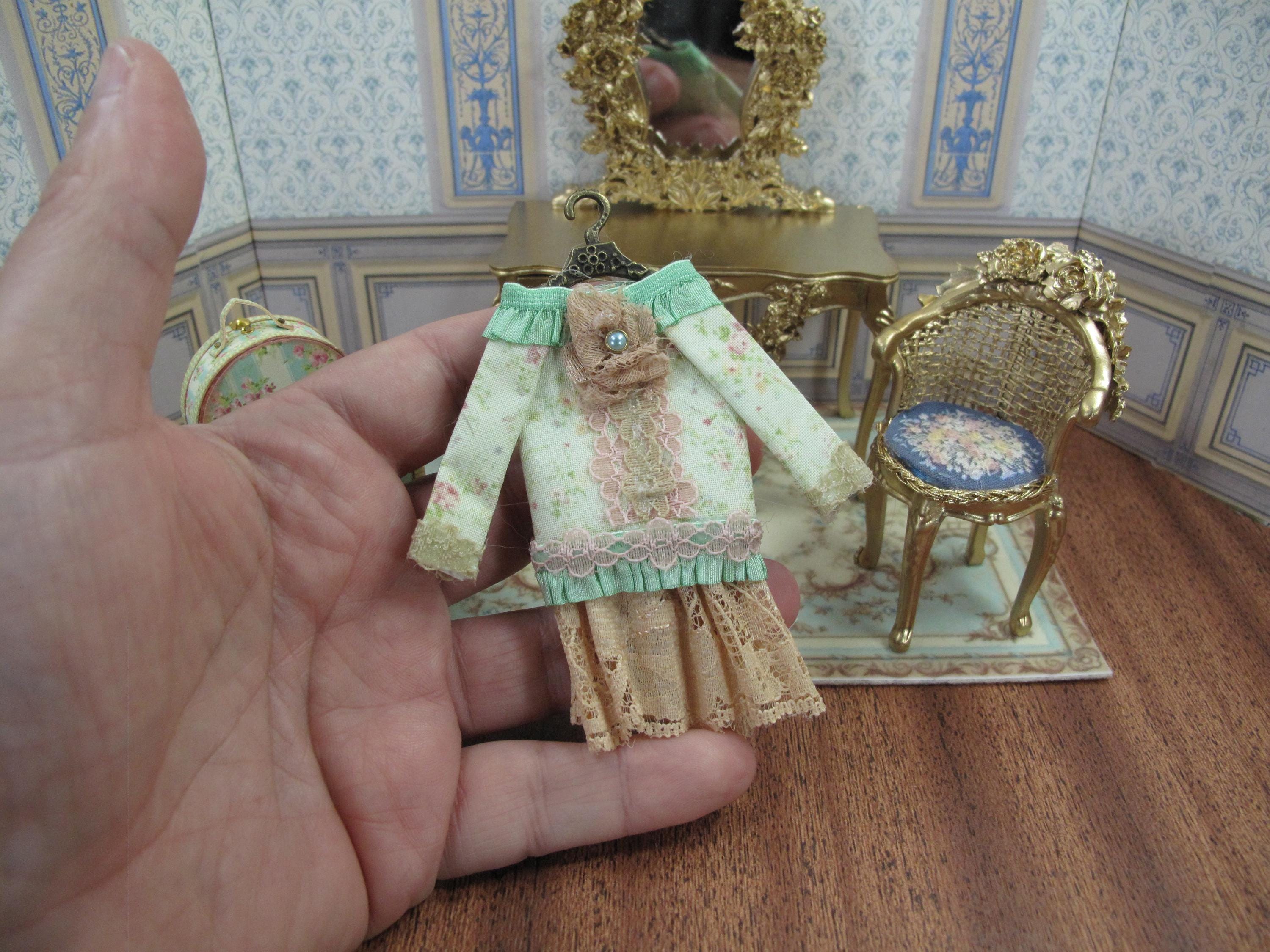 Dollhouse Clothing Dolls. Ladies Edwardian Dress on Hanger. 1:12 ...