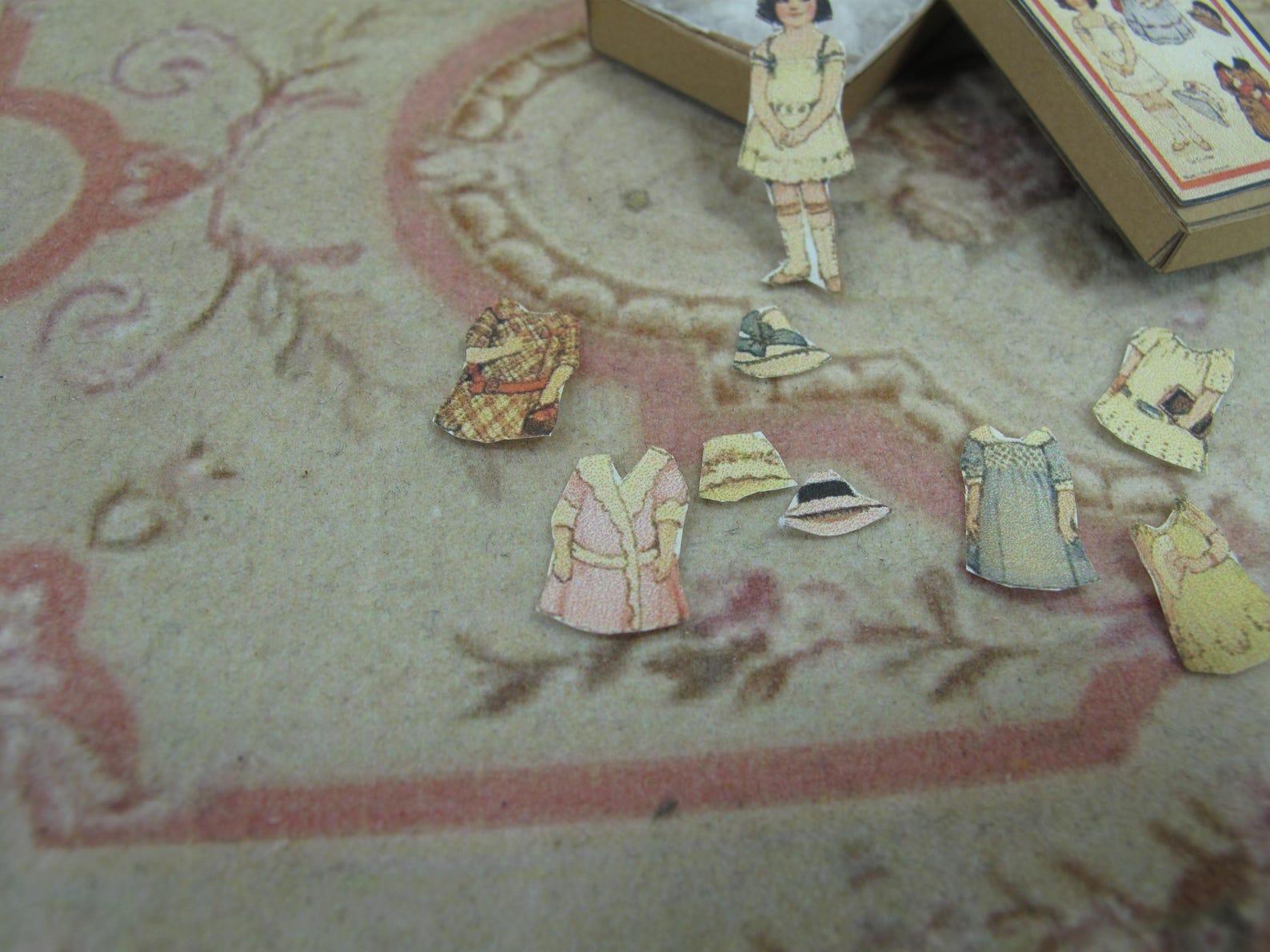 NEW 1:12 Miniature Paper Doll. German Paper Dolls Box Toy Vintage Paper ...