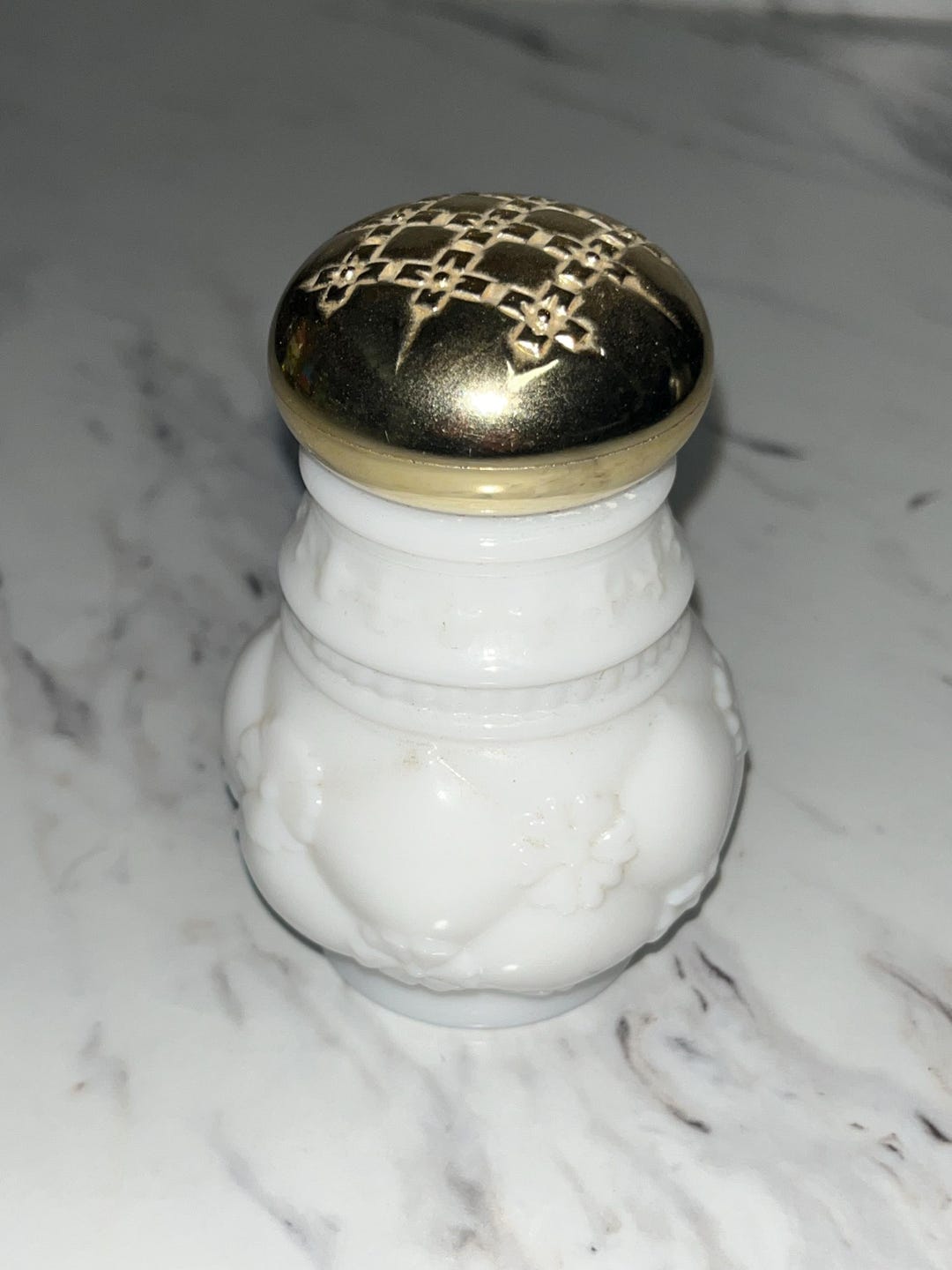 Vintage Avon "moonwind" Powder Sachet – White Milk Glass Bottle - Etsy