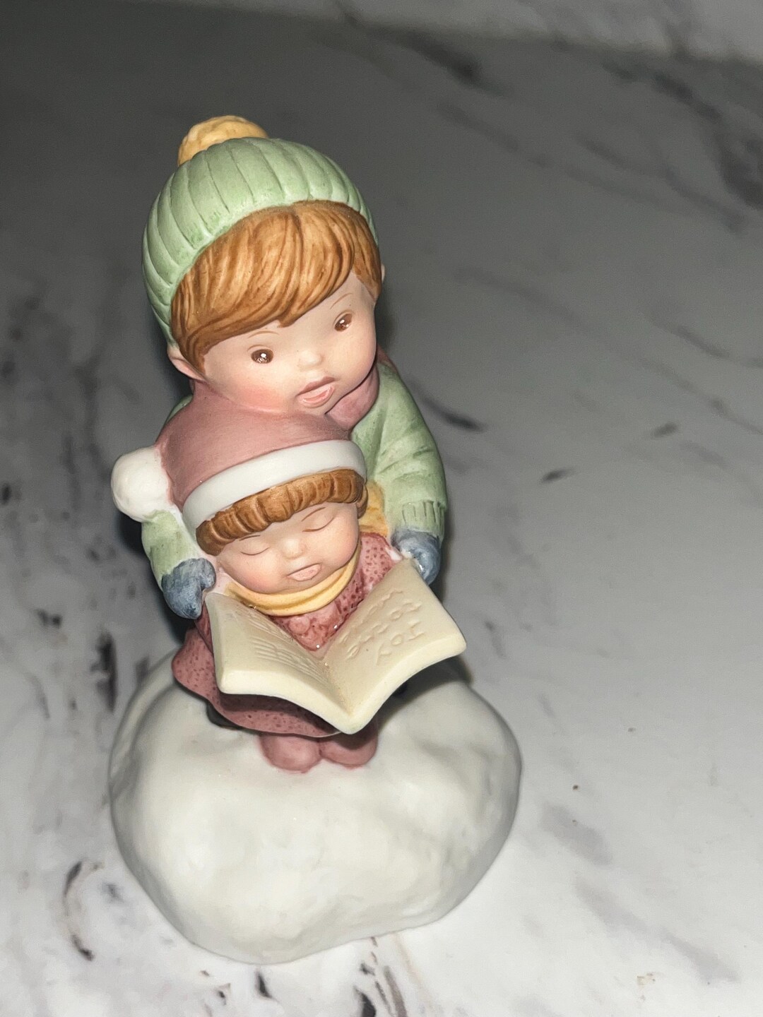 Avon Exclusive Hand Painted Carolers Music Box Plays Joy to the World ...