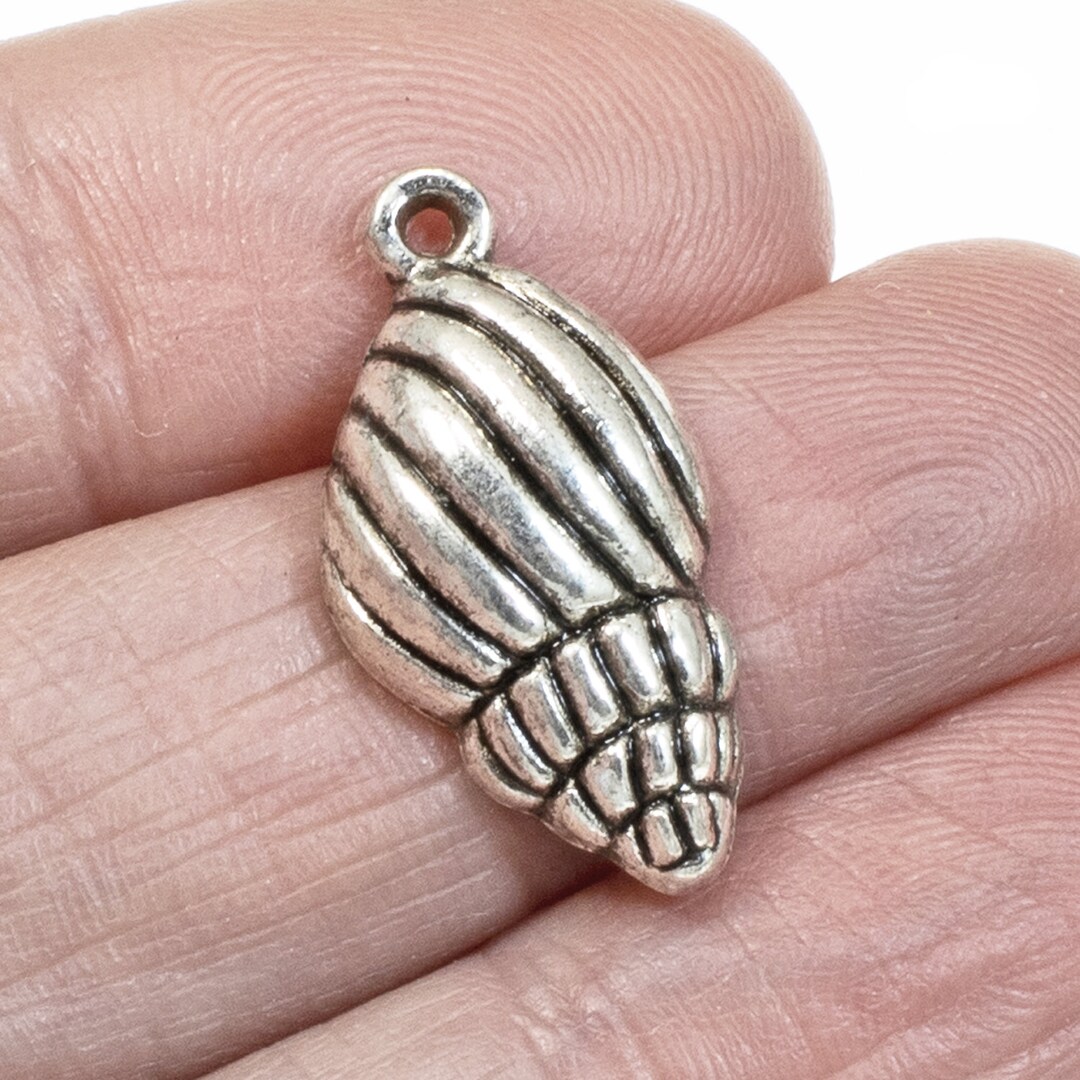 10 Silver Shell Charms, Striped Sea Shell Pendants for Beach-themed DIY ...