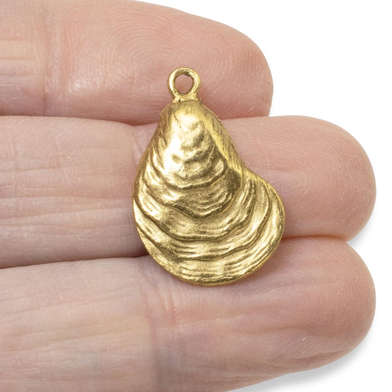 Gold Oyster Shell Charms 2-pack, Coastal Beach Jewelry Making, 24k Gold ...