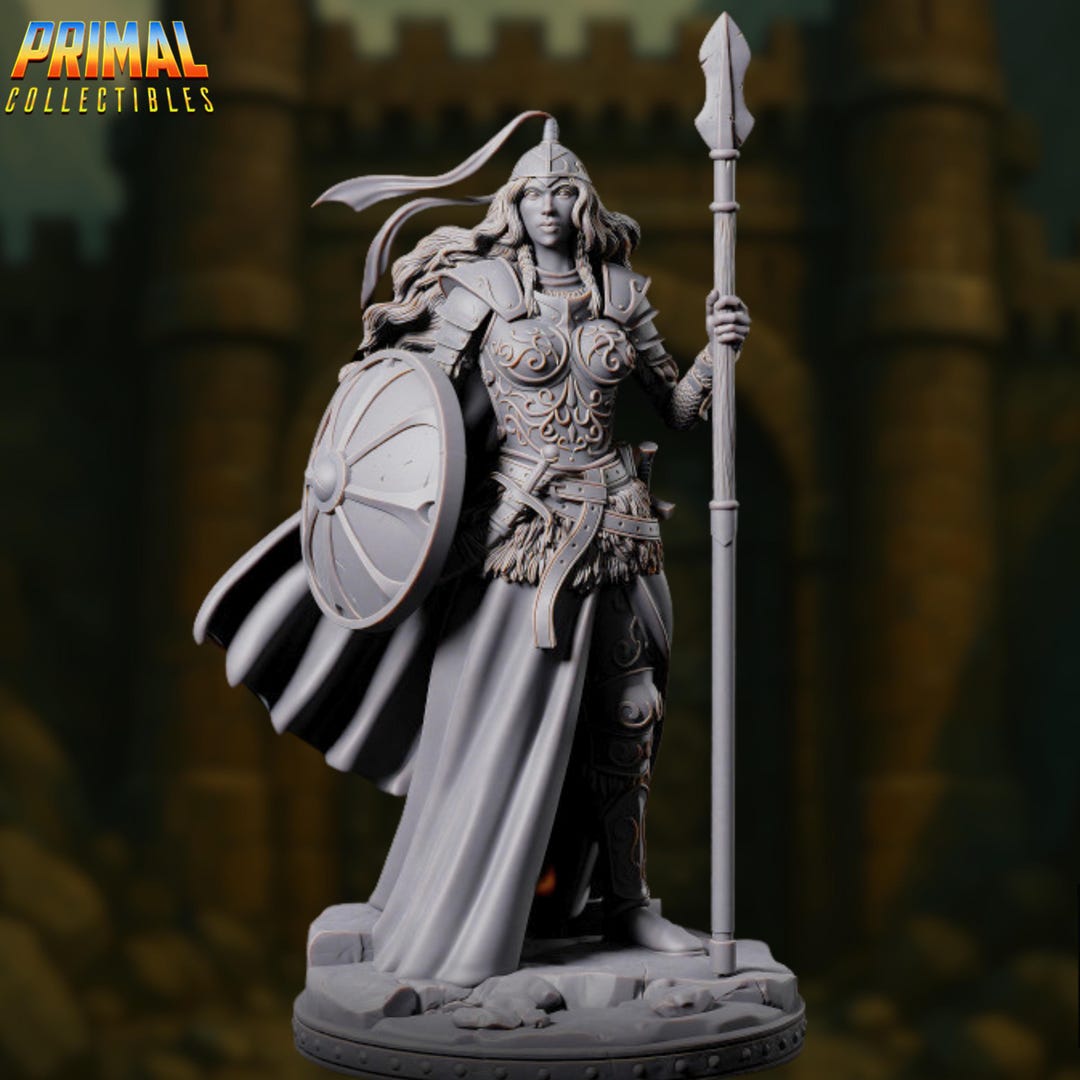Female Battle Master Fighter Miniature: Crown Oath Paladin in Full ...