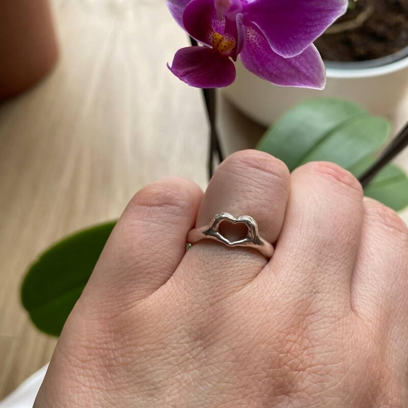 Hand Shaped Ring - Etsy