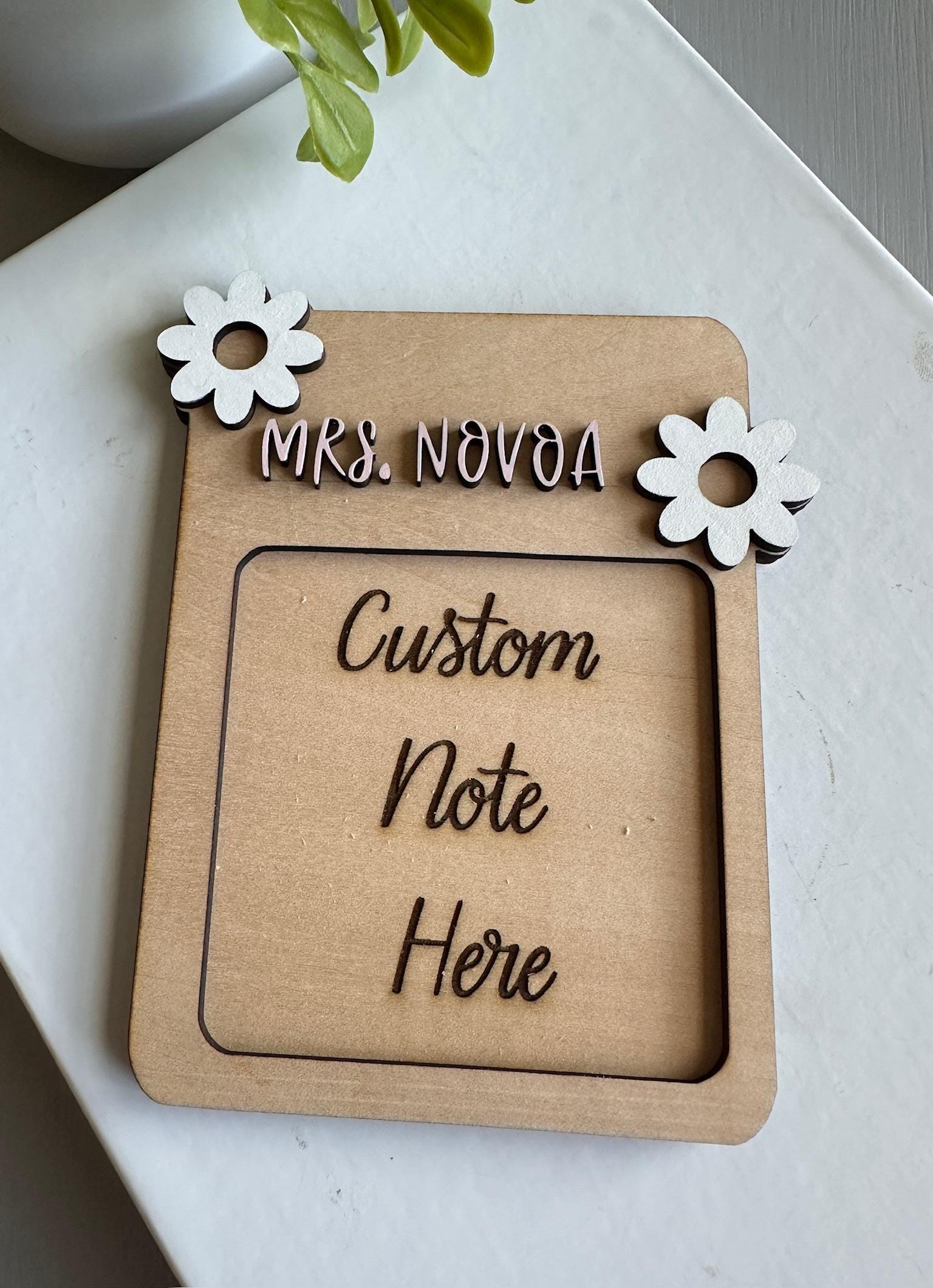 Personalized Sticky Note Holder With Daisies / Teacher Appreciation ...
