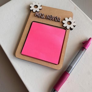 Personalized Sticky Note Holder With Daisies / Teacher Appreciation ...