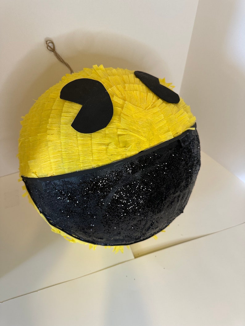 PAC-MAN Inspired Piñata - Etsy