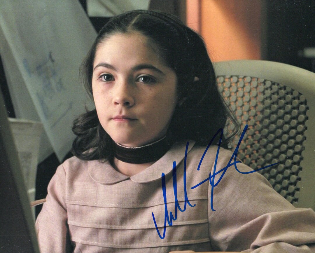 Signed Isabelle Fuhrman 8 X 10 Photo Orphan - Etsy