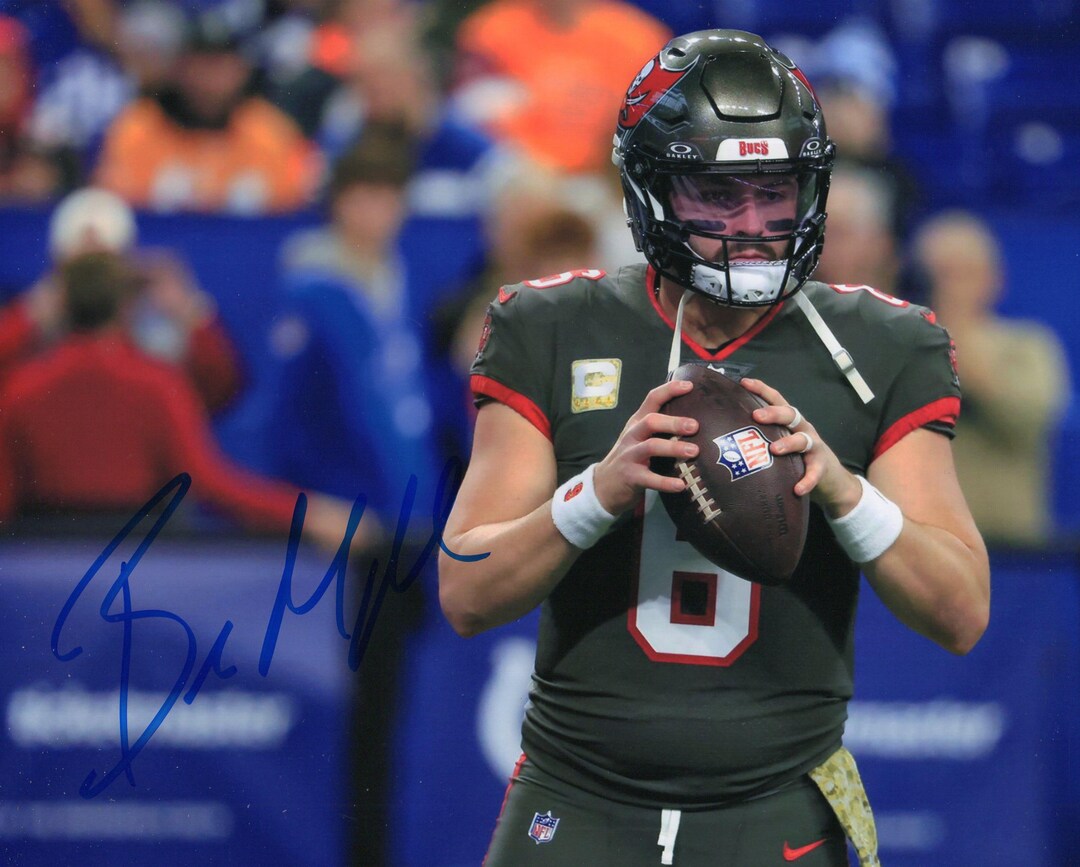 Signed Baker Mayfield 8 X 10 Photo Tampa Bay Buccaneers Very Nice - Etsy