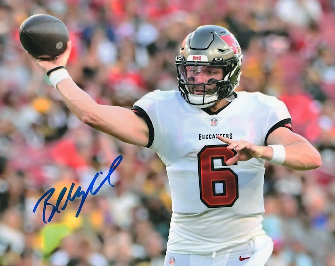 Signed Baker Mayfield 8 X 10 Photo Tampa Bay Buccaneers - Etsy