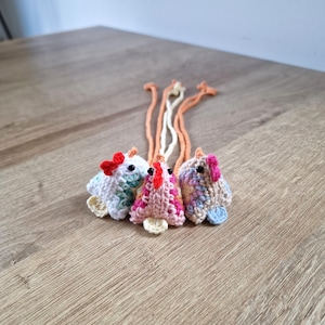 Crochet Colorful Chicken Bookmark Pattern - Easy DIY Tutorial & Unique ...