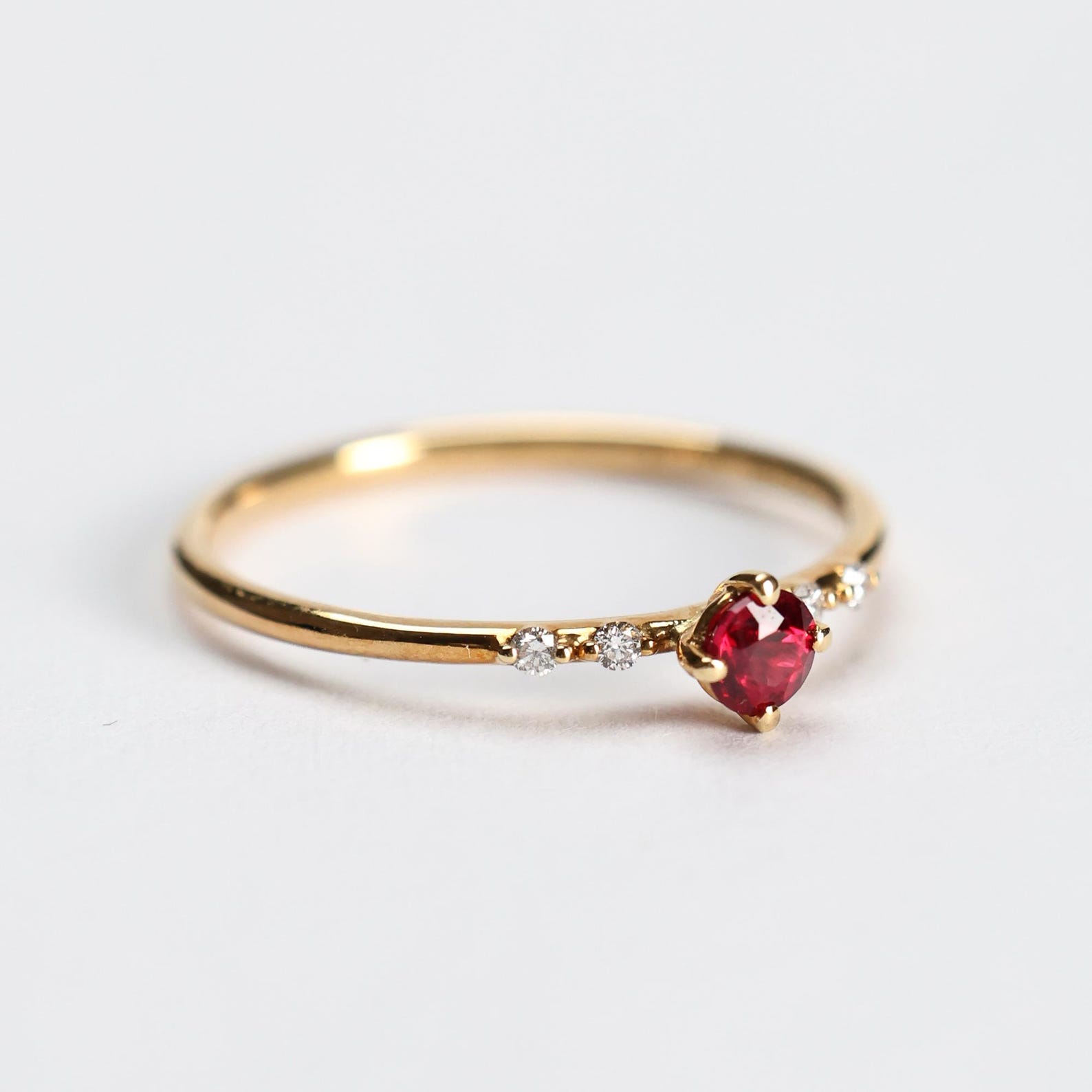 Pigeon Blood Red Ruby Ring ,18k Solid Gold Ring,round Cut Ruby Ring ...