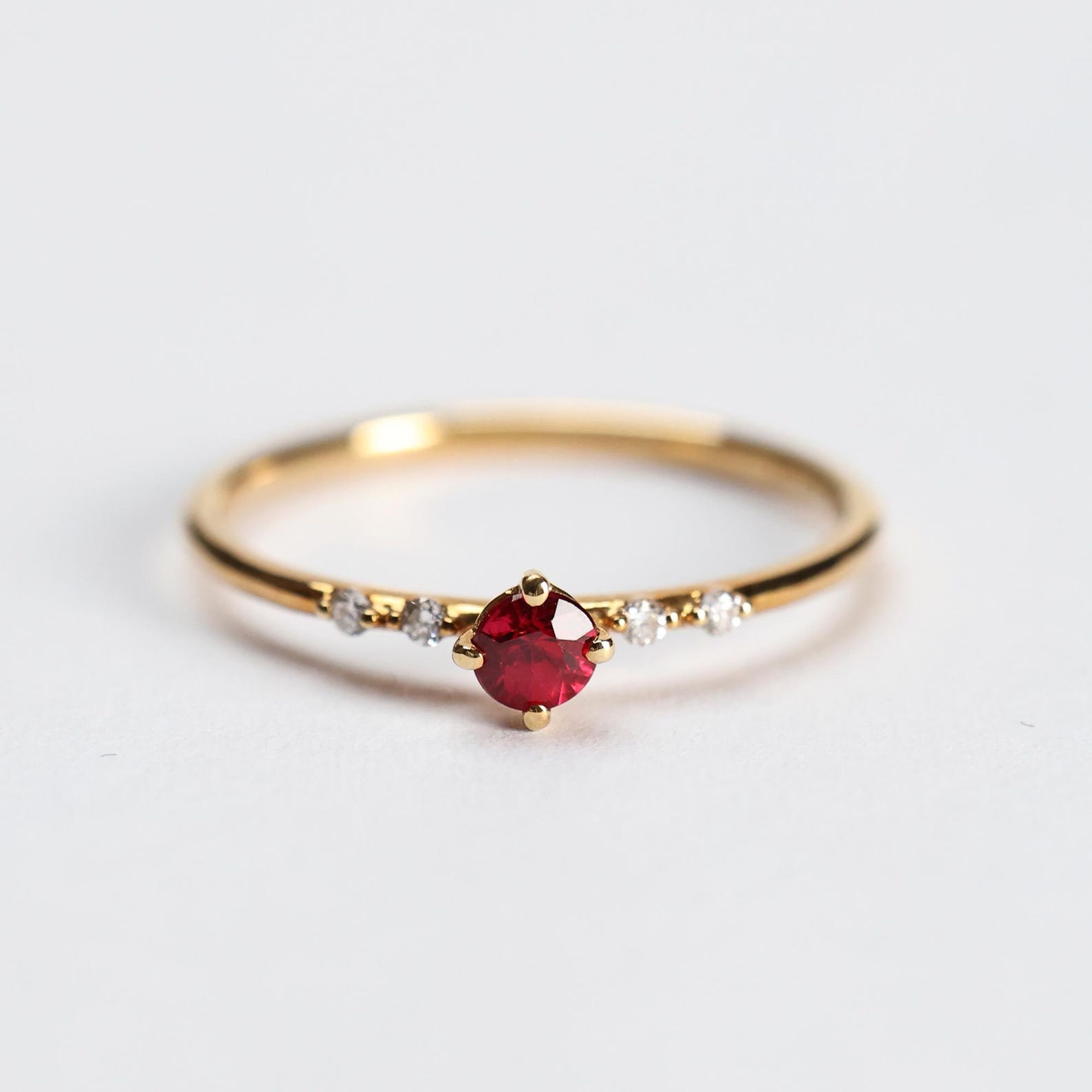 Pigeon Blood Red Ruby Ring ,18k Solid Gold Ring,round Cut Ruby Ring ...