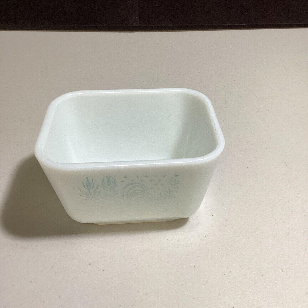 Vintage PYREX 501B 1 1/2 Cup Amish Butter Print Refrigerator Dish ...