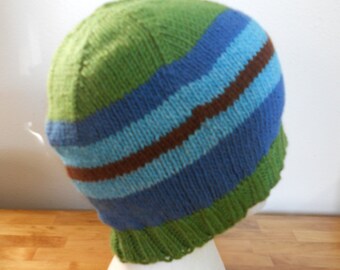 Knitted wool hat | Etsy