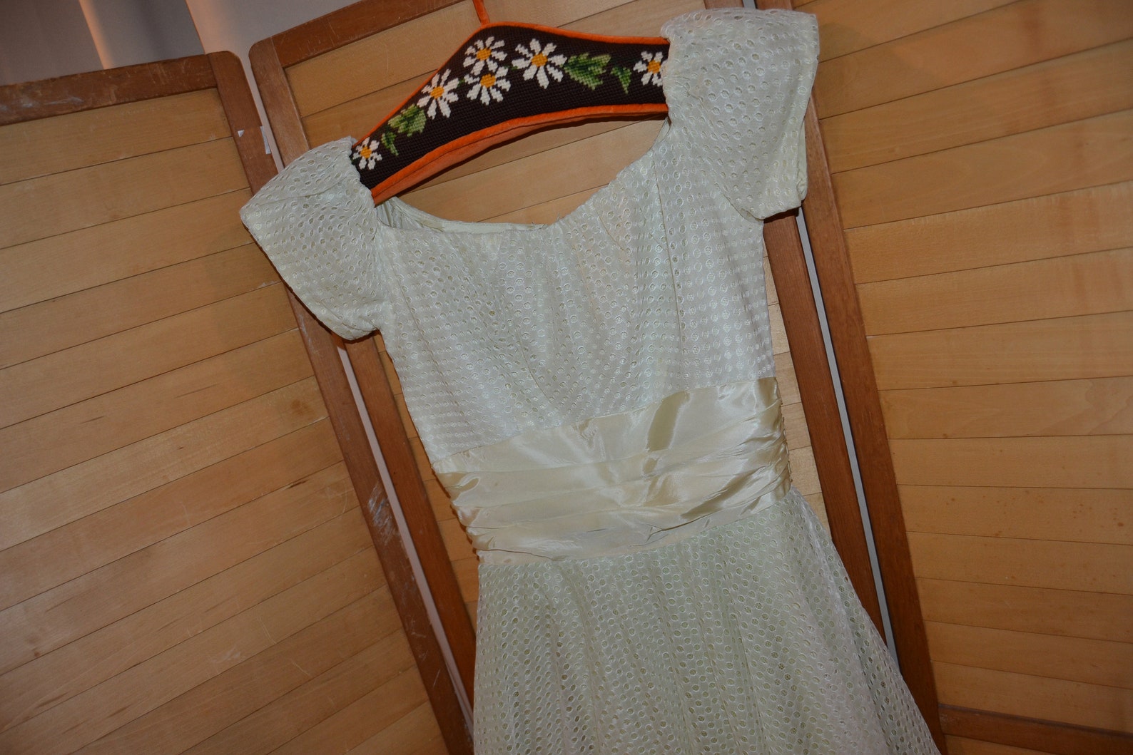 Vintage Gown 1950's Punched Eyelet Light Sage Full Swing With Sash - Etsy