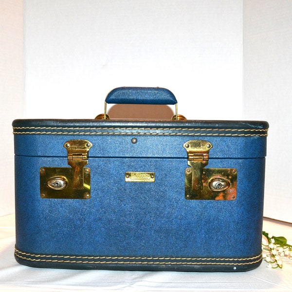 Vintage Train Case - Etsy