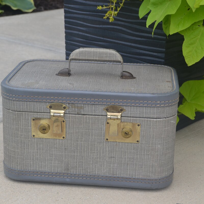 Vintage Train Case - Etsy
