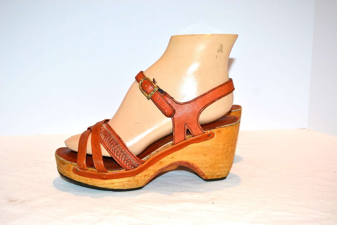 Vintage Shoe 1980 Wood Heel Leather Sandal Hippie Boho Retro - Etsy