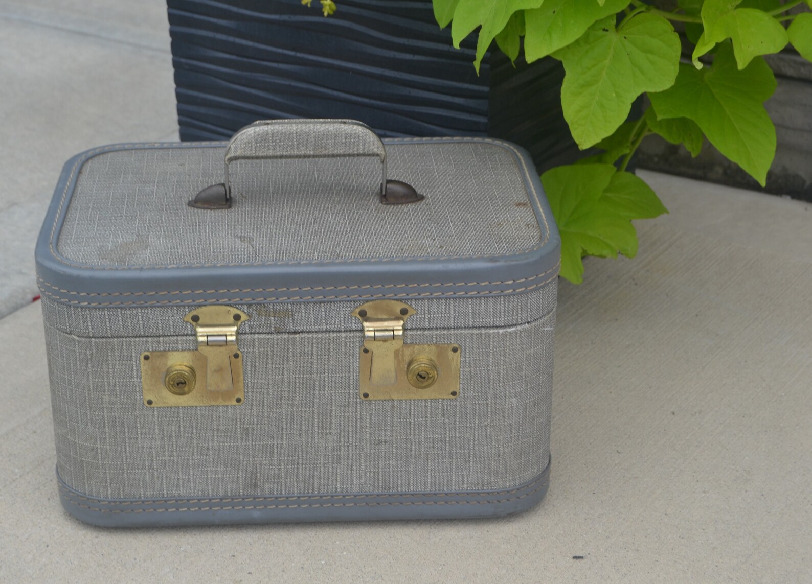 Vintage Train Case 1940's Steampunk Gray - Etsy
