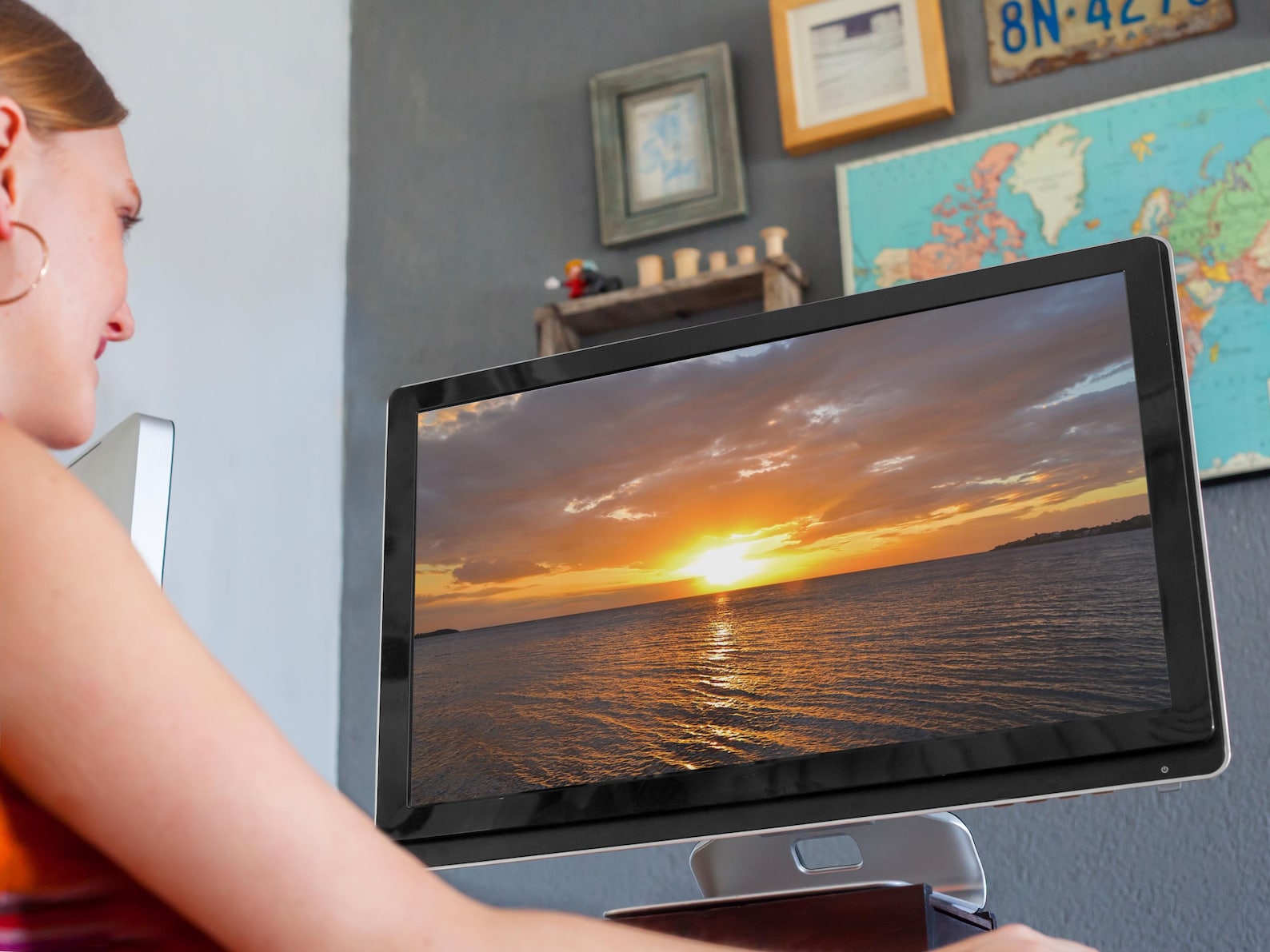 Zoom Backgrounds Over 30 Fun Virtual Backgrounds Fun Teams Backgrounds ...