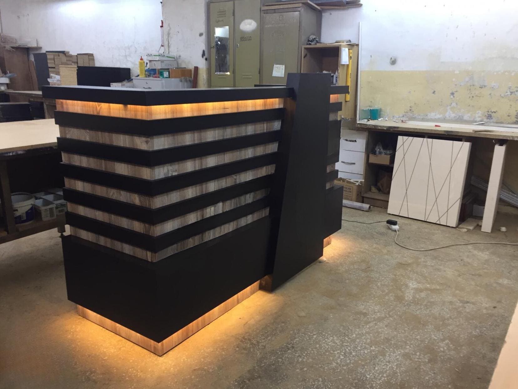 Custom Modern Reception Desk, Luxury Reception Desk for Hotels - Custom ...