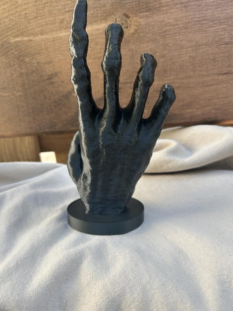 3D Printed Black Phasmophobia Monkey Paw - 6 Inch Tall - Etsy