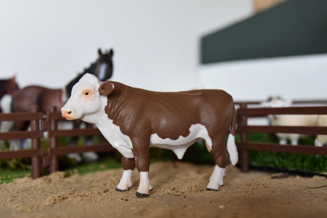 Brown and White Bull, Hereford Realistic Toy Farm Cow, UK, Plastic ...