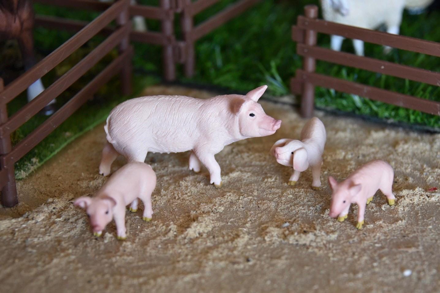 Pig Toy Set | Sow and Piglets | Pink Pigs | Farm | Pretend Play ...