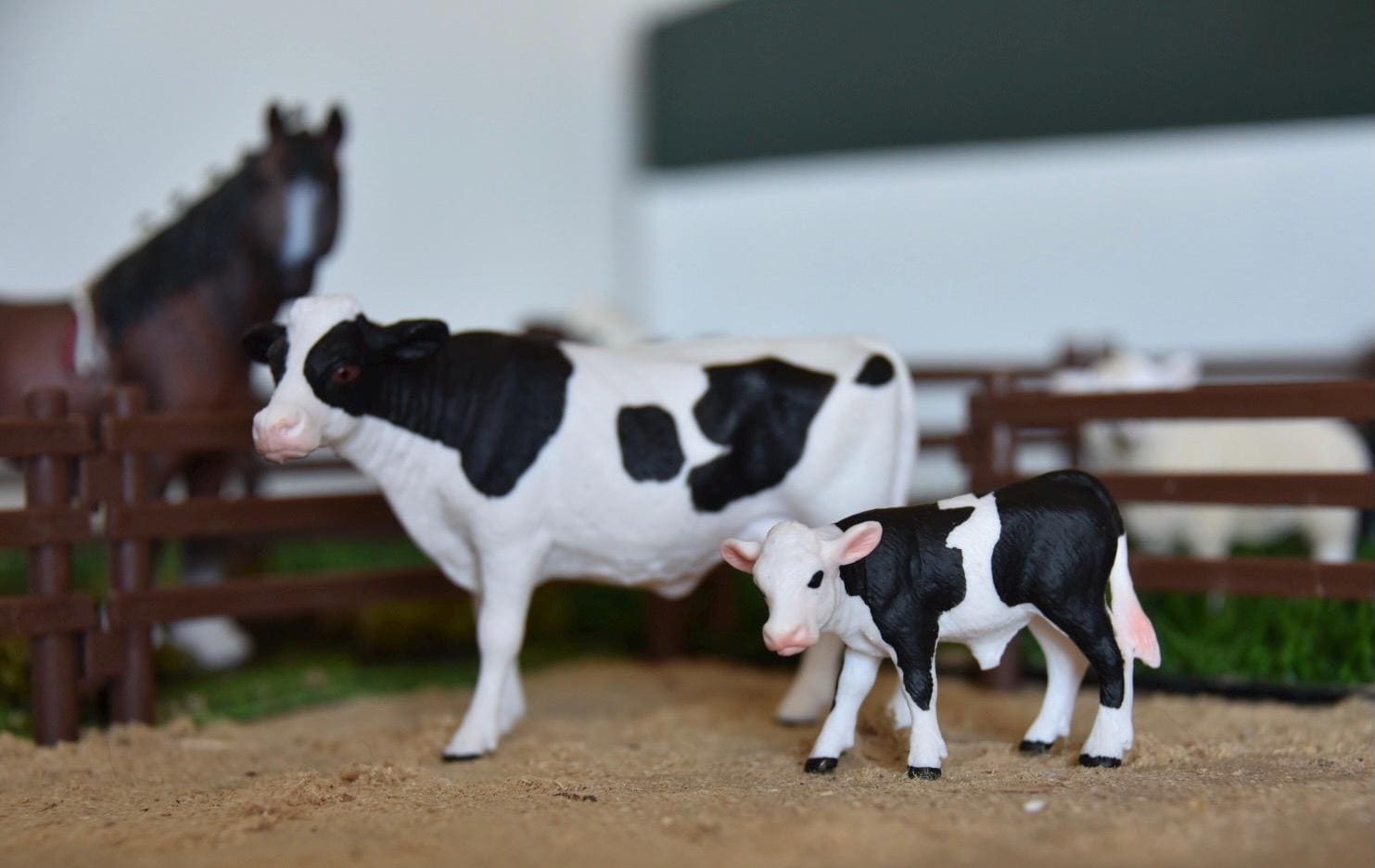 Black and White Dairy Cow and Calf, Holstein Friesian Toy Set, UK ...