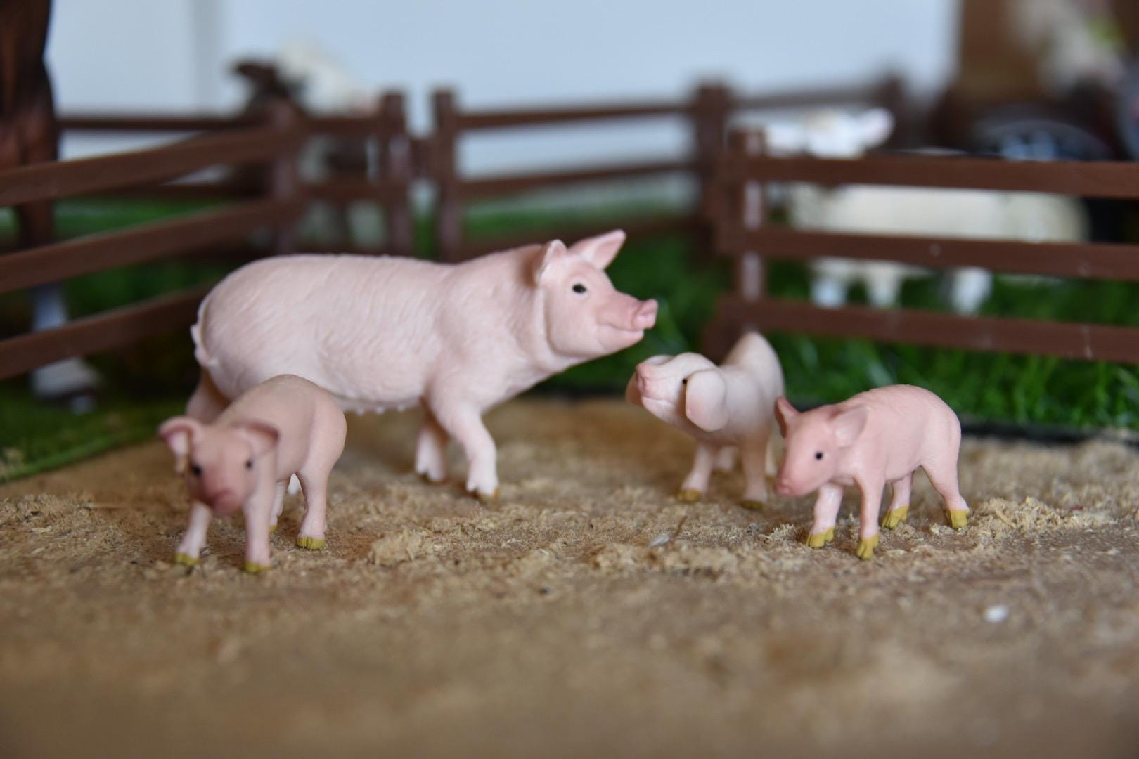 Pig Toy Set | Sow and Piglets | Pink Pigs | Farm | Pretend Play ...